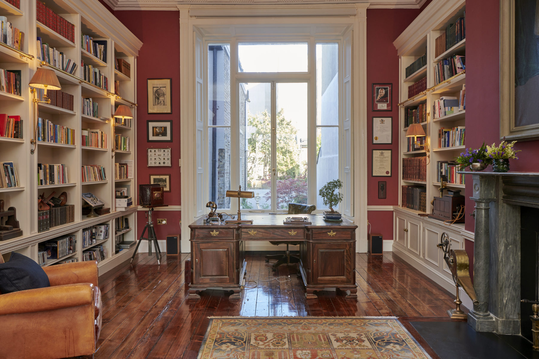 Modern Mansion Library