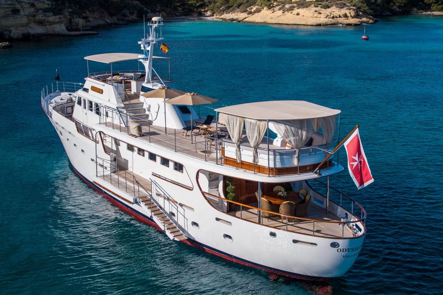 ODYSSEY III – Charter a piece of history with SNS Yacht Charter
