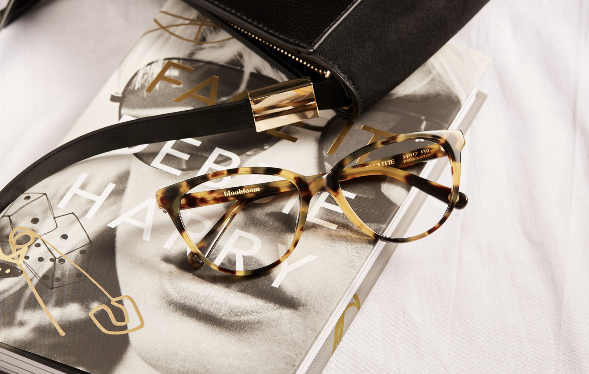 Bloobloom giving back spectacles with their 'Pair for Pair' scheme