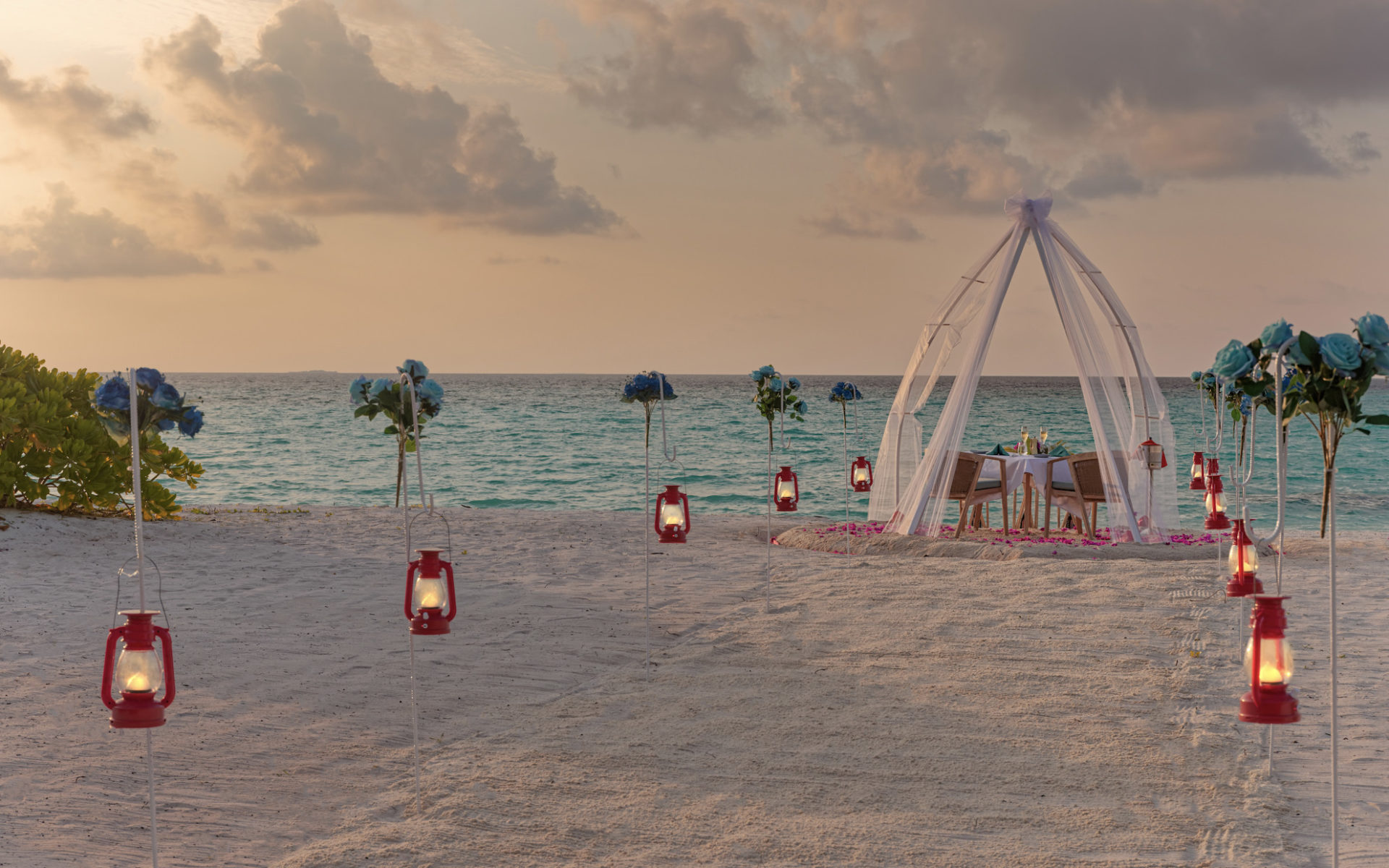 Amari Raaya Maldives Unveils Romantic Package