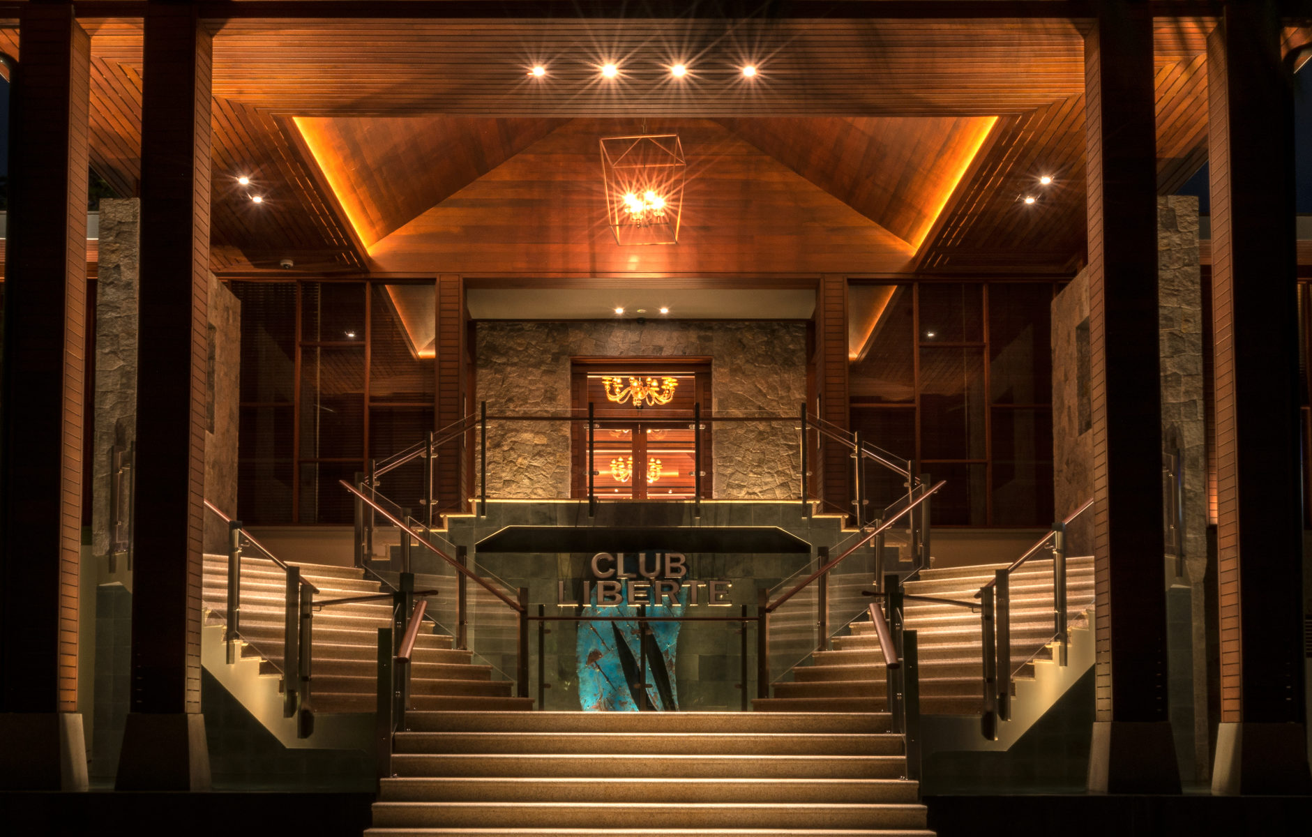 Luxuria Lifestyle International - Luxury Lifestyle Magazine